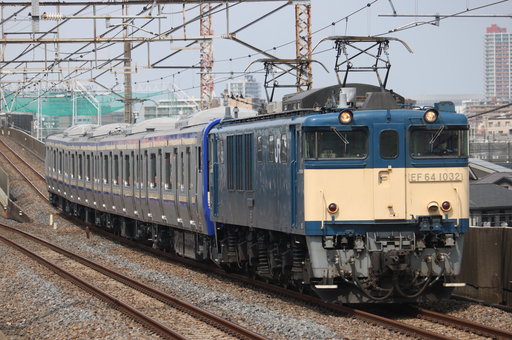 Relayつばめ on Twitter: "EF64 1032+E235系J-12編成 14:20通過…