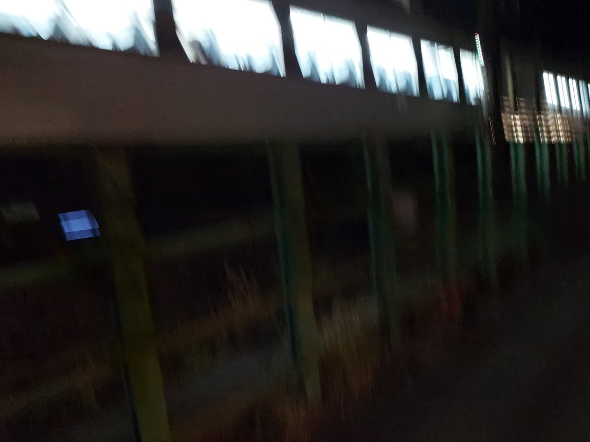 マサメタル🐟🎣 on Twitter: "E353が止まってました ＃中央線人身事故…