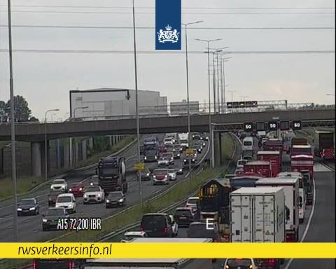 Rijkswaterstaat Verkeersinformatie on Twitter: "En ineens loopt de file op de #A15 sterk op. Er ...