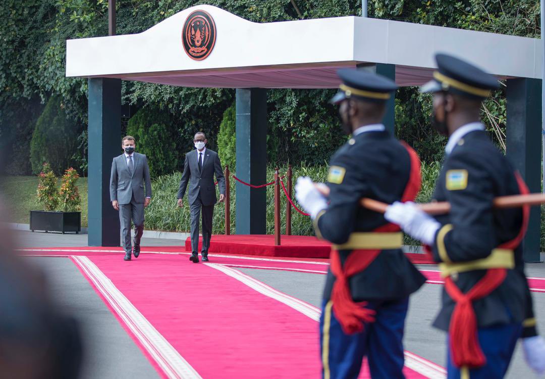 Presidency | Rwanda on Twitter: "President Kagame welcomes President @EmmanuelMacron to Urugwiro ...
