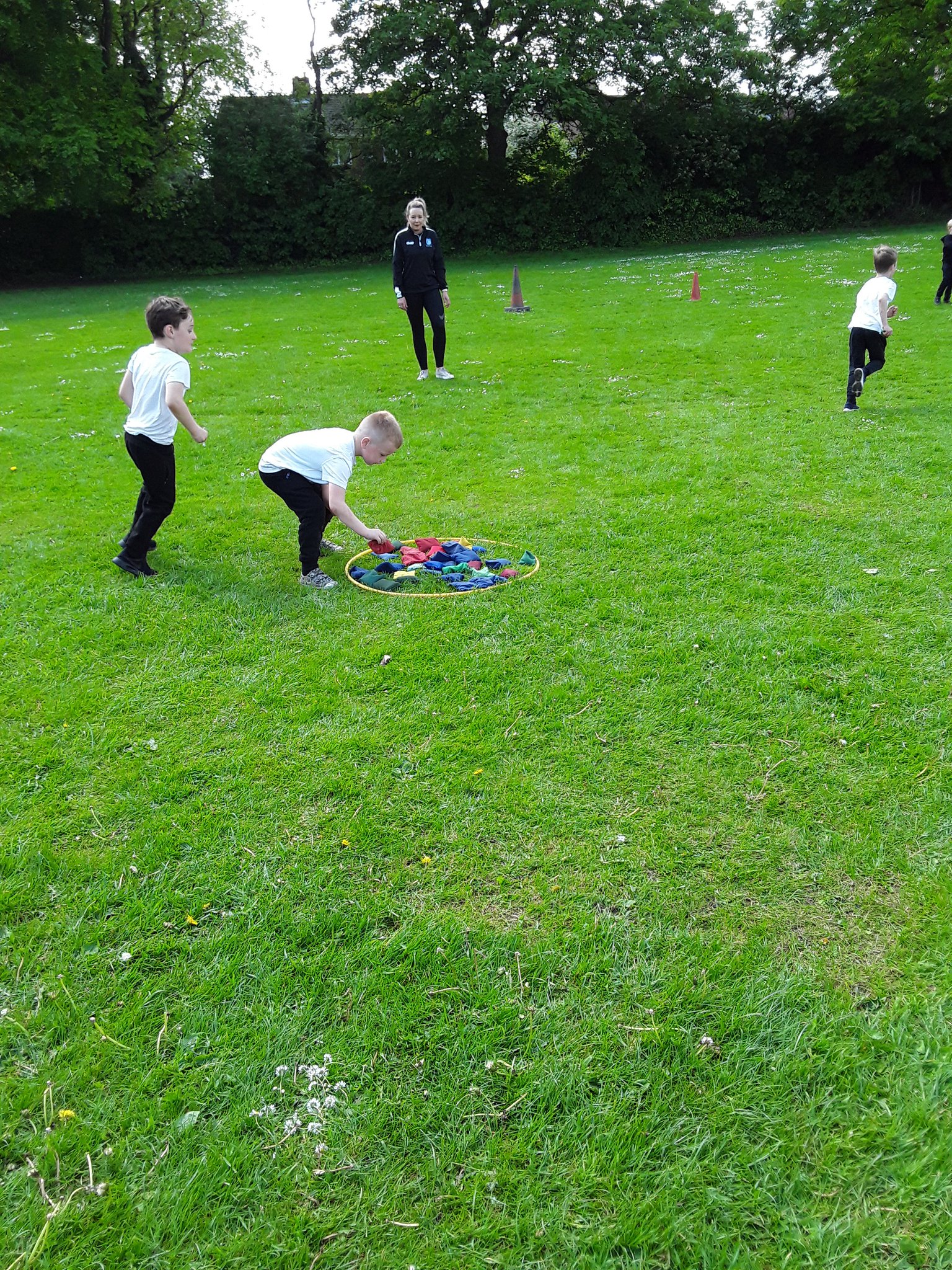 Carleton Park J & I School on Twitter: "Today, Year 1 enjoyed a fun ...