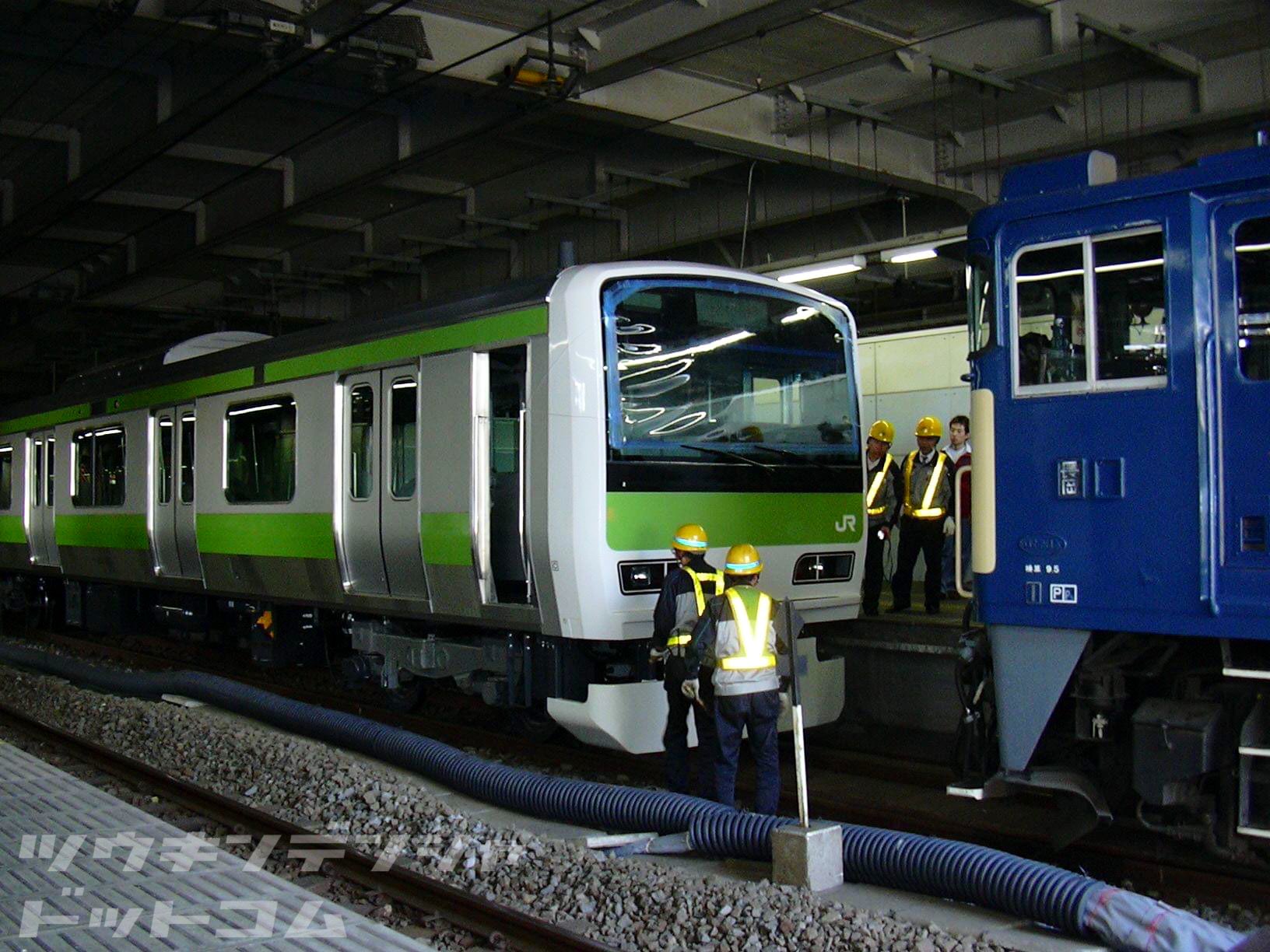 通勤電車ドットコム on Twitter: "【話題】6月4日という事で… EF64に牽引され品川駅にやってきたE231系500番台でも。（2005年撮影） 山手線から撤退して早1年半。既に ...