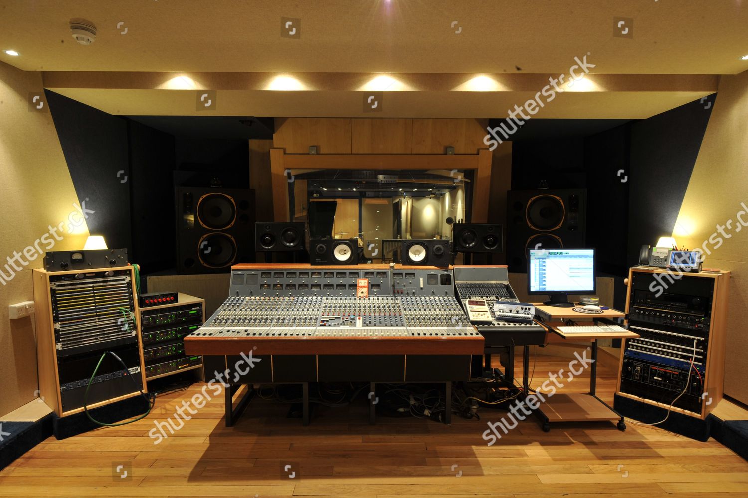 Taylor Swift Studio