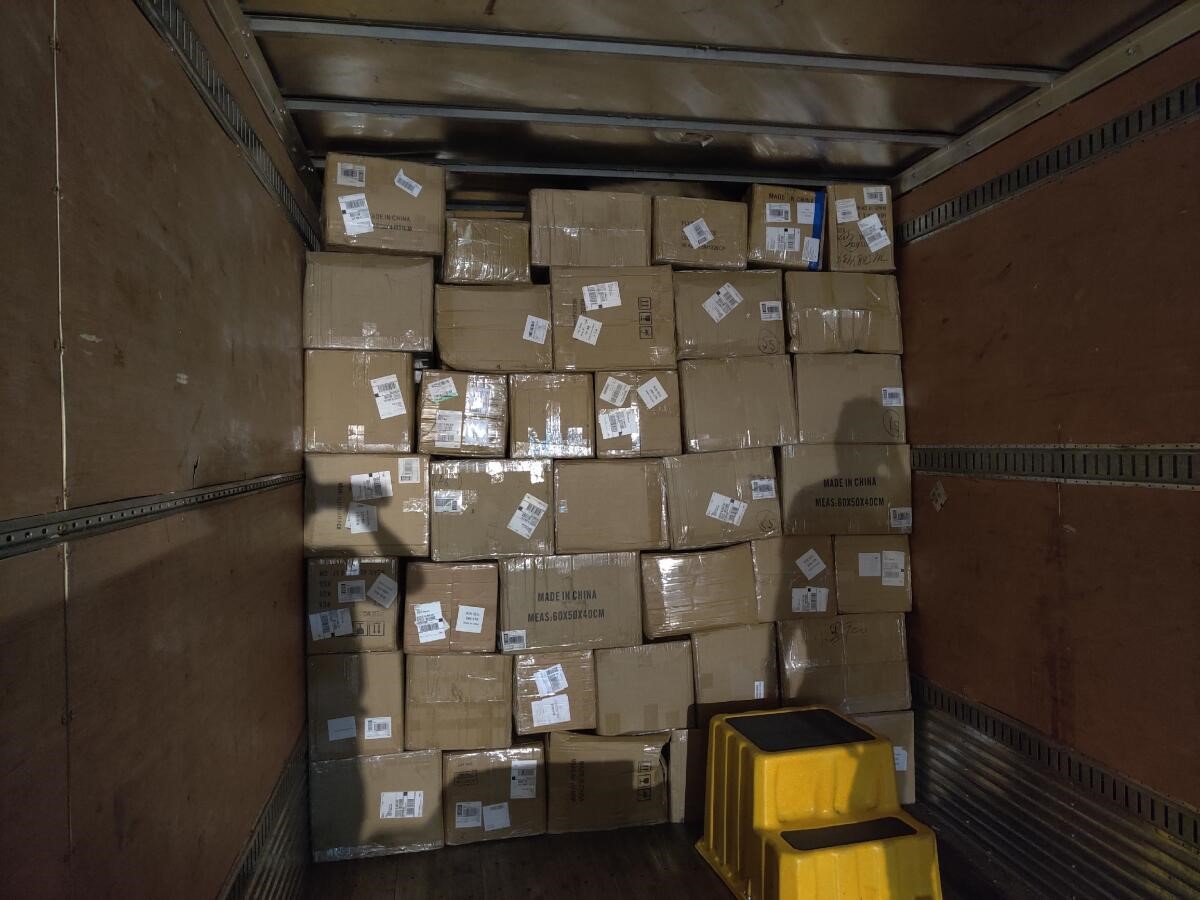 A worker took a picture of her truck after she was done loading. It ...