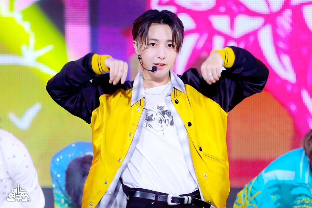 NCT INDONESIA Fanbase 💚 🇮🇩 on Twitter: "[📸PIC] 210528 Penampilan #NCTDREAM 'Hot Sauce' 🌶️🔥di ...