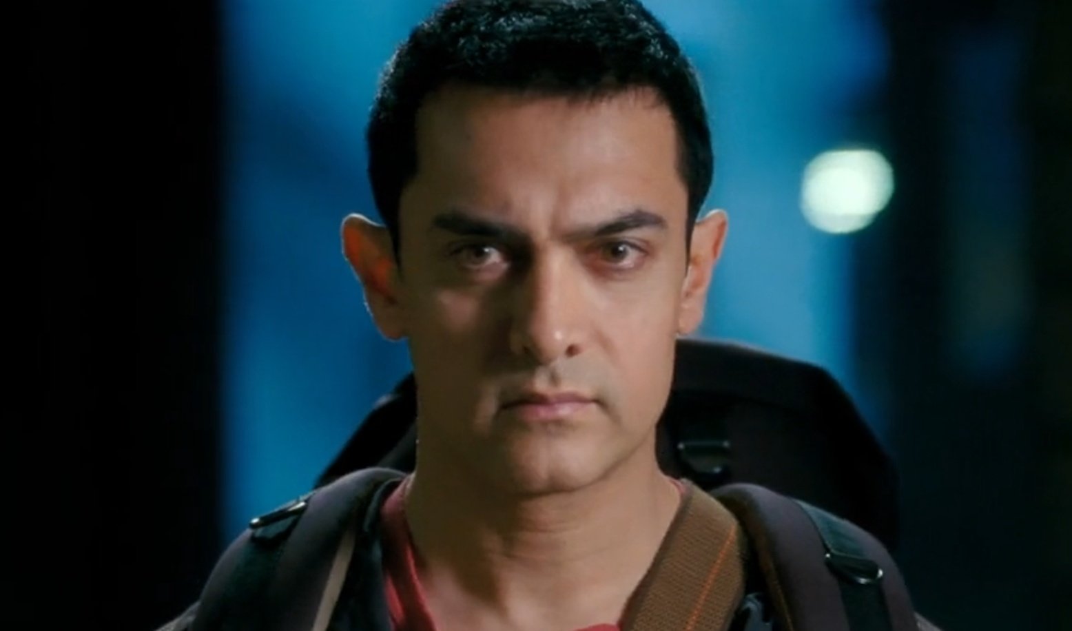 Aamir Khan In 3 Idiots Wallpapers