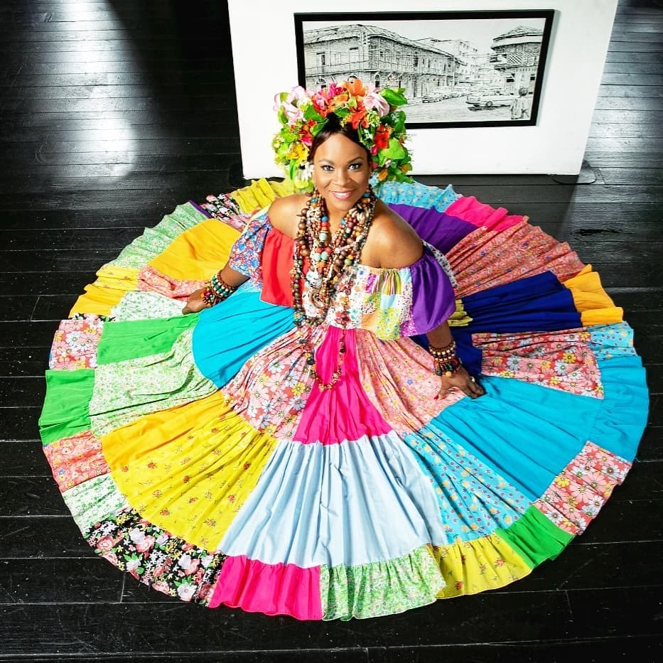 "Mi corazón salta de emoción, vestirme con la pollera congo era uno de ...