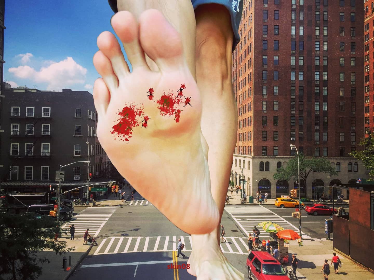 Giant Feet Crush Men