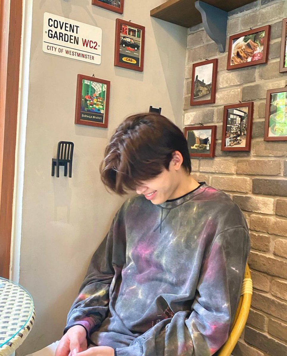 ppnaravit_official on Twitter: "คุณ CEO แห่ง #Apollobrand 🧡🛸 IG update : ppnaravit 🔗 https://t ...