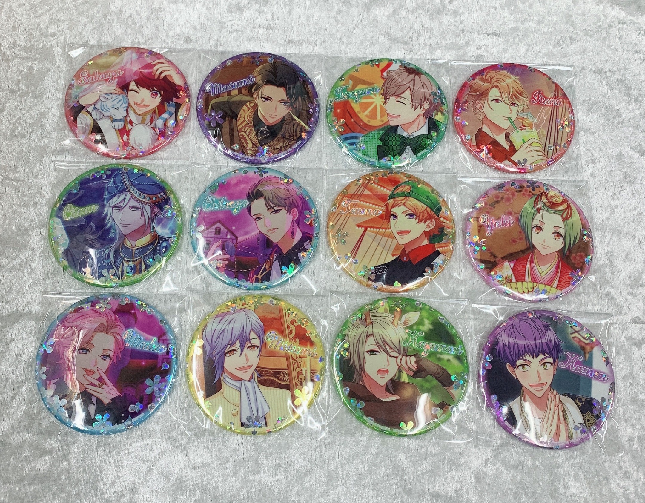 プライズ＠セガ池袋GiGO on Twitter: "【景品情報】 A3! ホログラム缶バッジ~shine flower～vol.1~ 🌸🌻明日登場予定🌻🌸 A3!より、とっても素敵な絵柄の ...