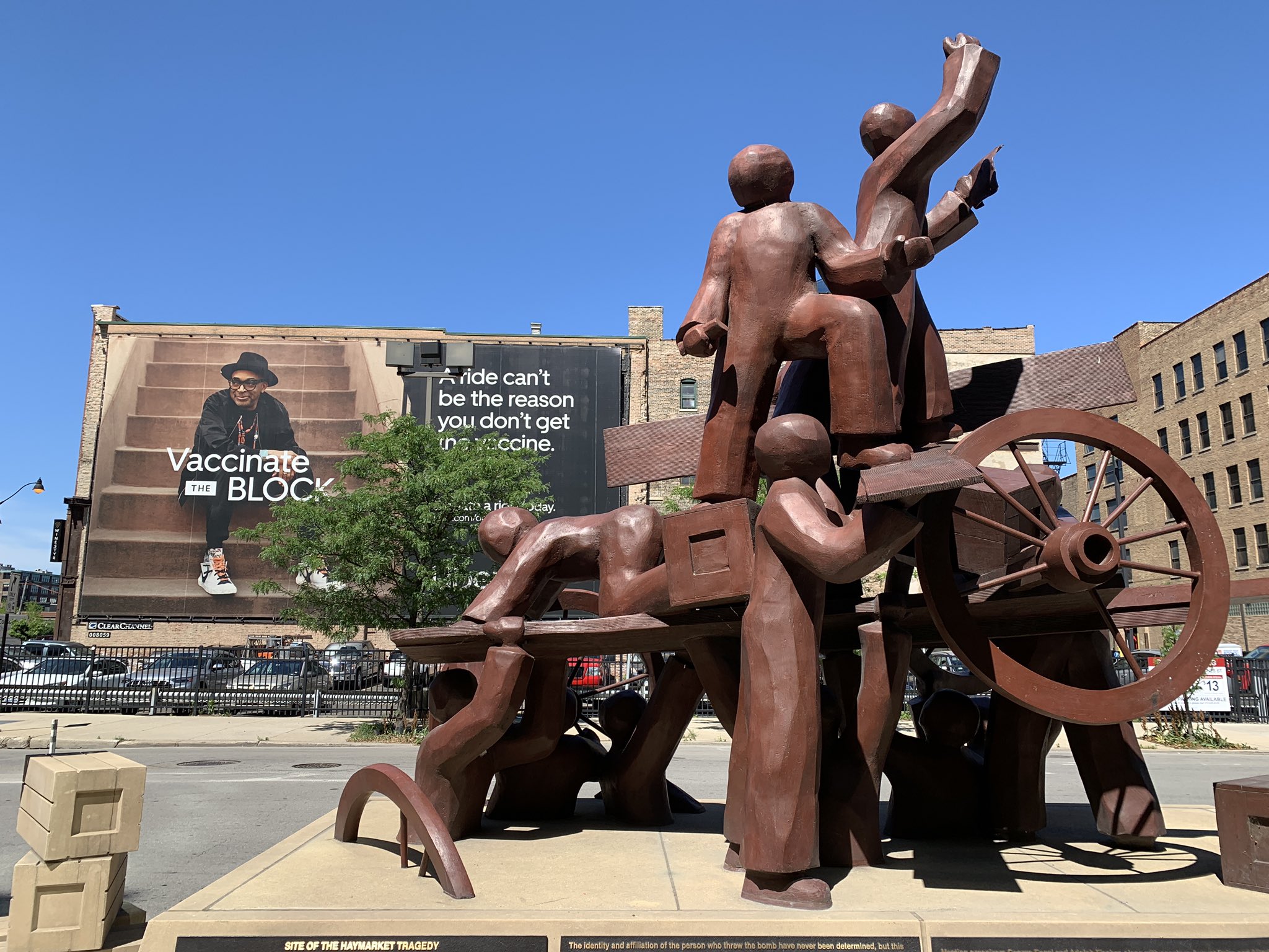 furrygirl on Twitter: "Very American: it’s hard to get a photo of the ...