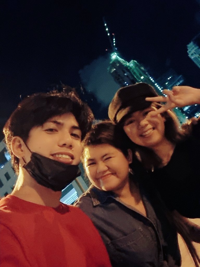 Aldrin Bernardo🍷 🇵🇭 | 🐱¹¹⁵ (@b_drinz) | Twitter