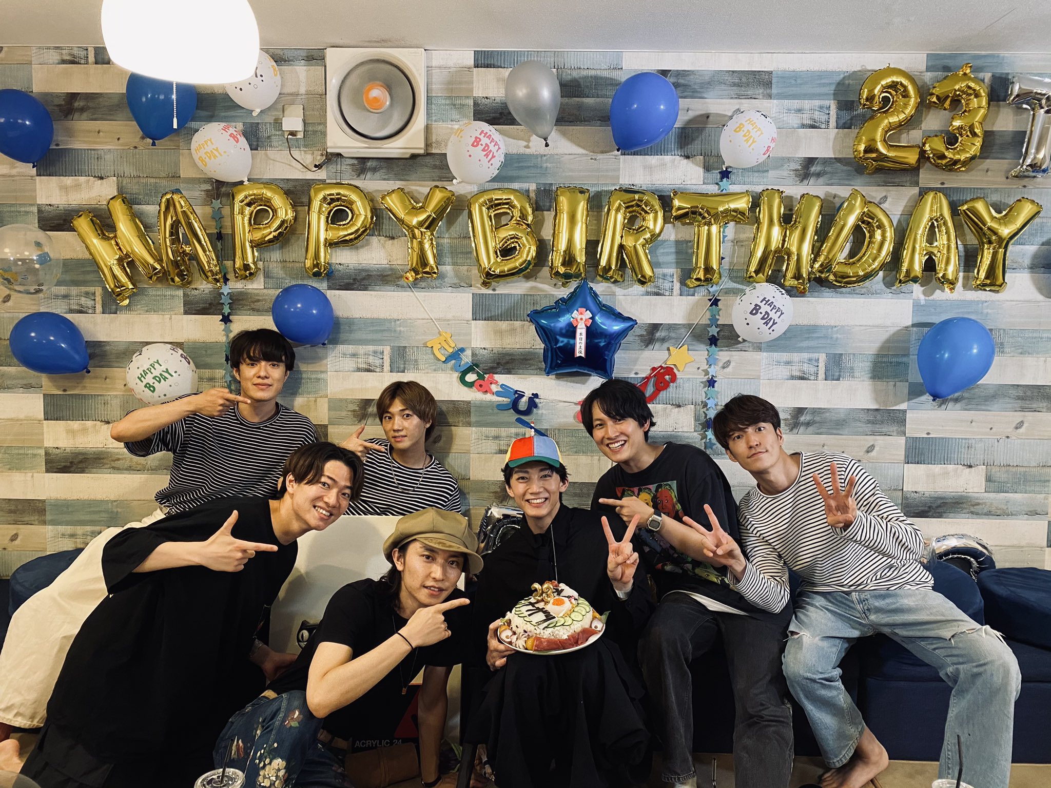 7ORDER project on Twitter: "#長妻怜央 誕生日会🎂 みんなでお祝いしました🌈 誕生日会の様子は FCの「GALLERY」「FC動画」で更新していくのでお楽しみに🕺 ...