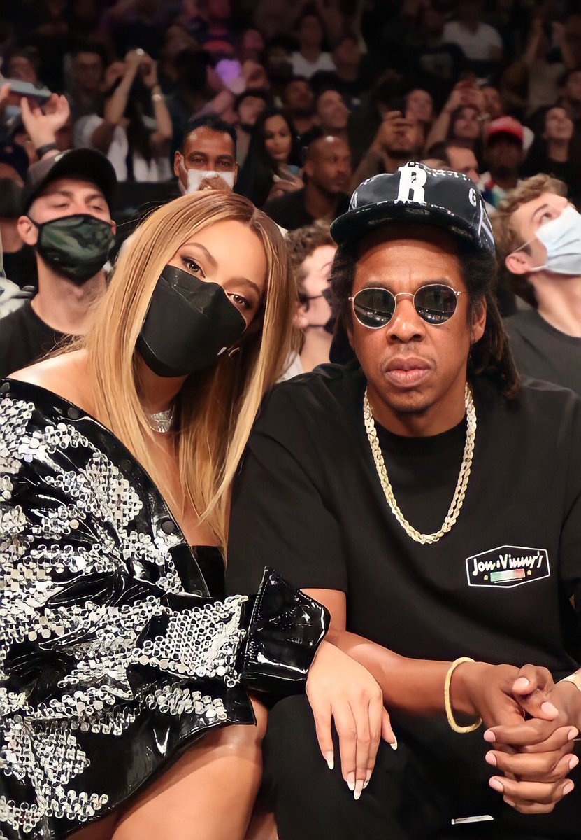 JAY-Z IS THE ONLY ONE WITHOUT A MASK | ktt2