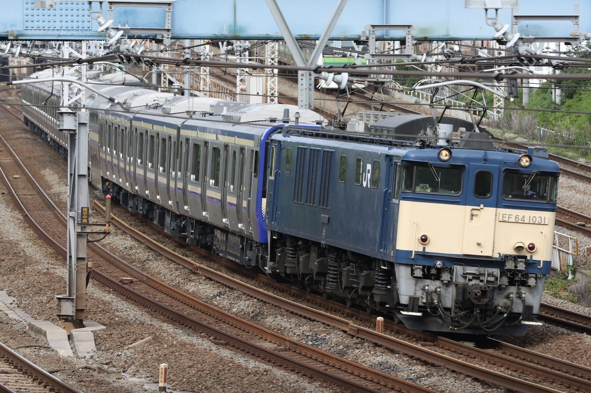 こまちゃん on Twitter: "6/7 配9645レ J-TREC新津出場配給 EF64 1031＋E235系クラF-12編成…