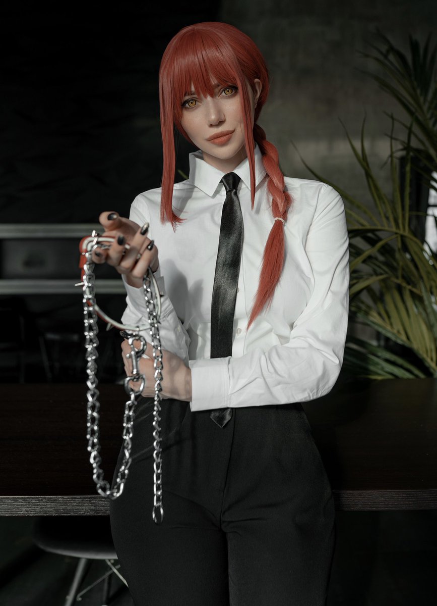 Alina Becker 🍑(@abecker_cos ):If you choose to be my pet, I promise I ...