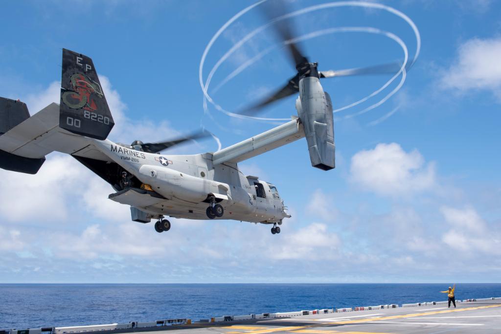 U S Navy On Twitter Usnavy Photos Of The Day Ussamerica Flight