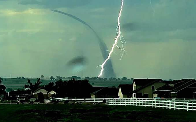 Lightning And Tornado Photography