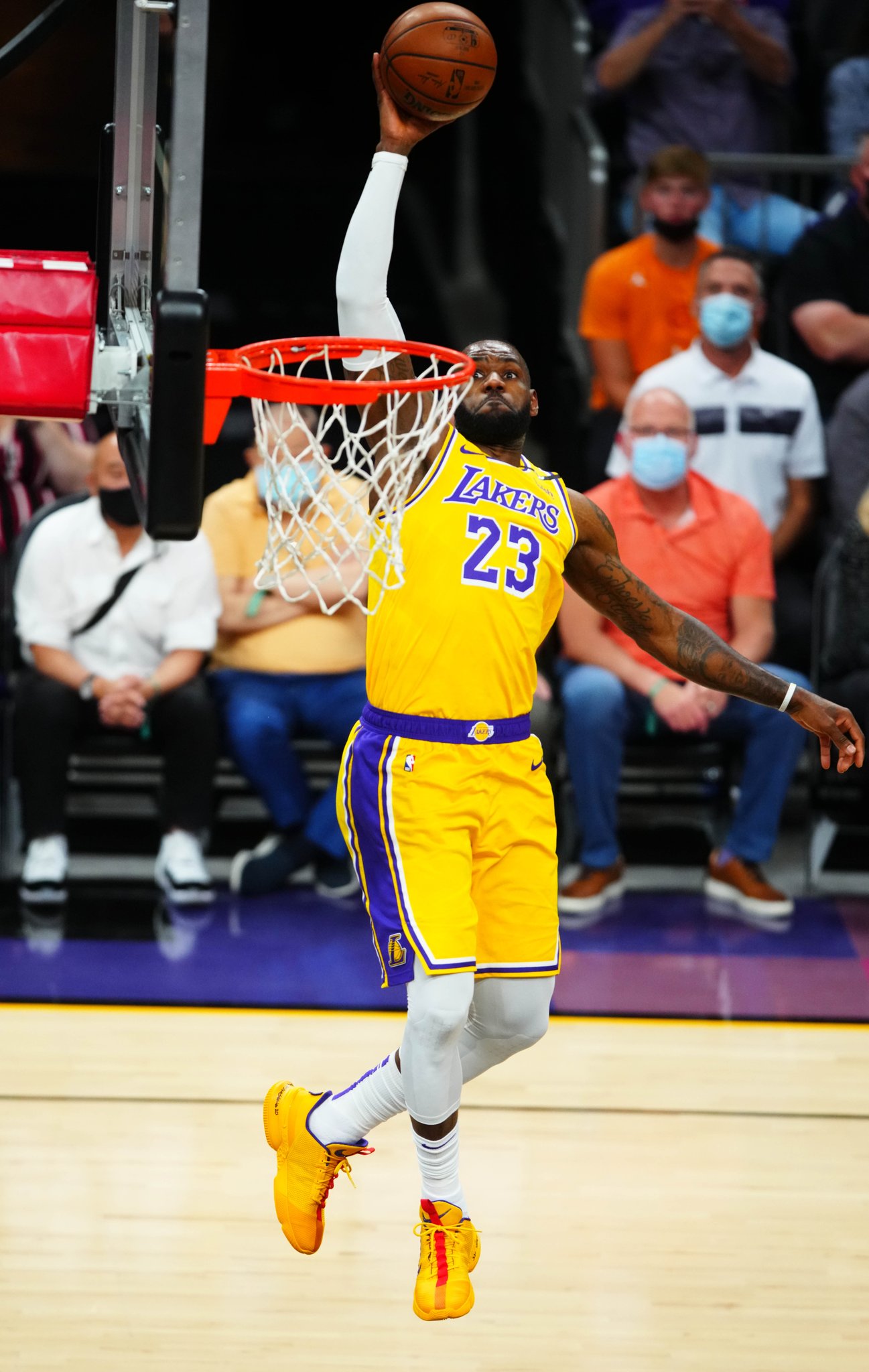 Do Deka on Twitter: "LeBron James, gelecek sezon 6 numaralı formayı giyecek. (@ShamsCharania)…