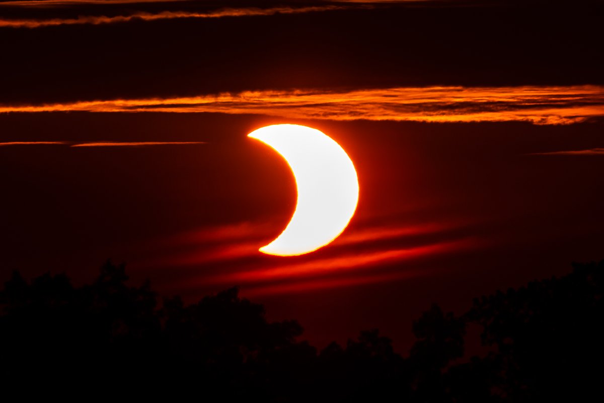 Rob Aughtnik (RDW0409): Crescent sunrise seen from a Northwest D.C ...
