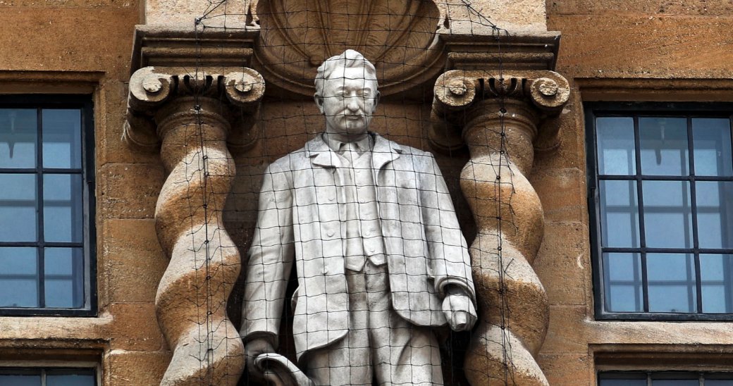 The Mirror on Twitter: "Oxford University teachers 'quit lessons' after college keeps Rhodes ...