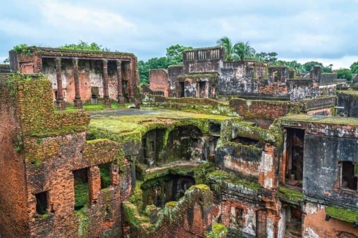 The History of Muslin fabric in India. (A Thread) Muslin was produced ...