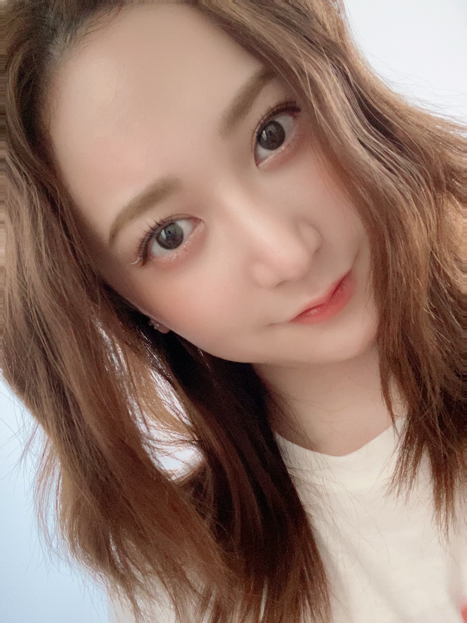 葉月ゆめ 𝐘𝐮𝐦𝐞 𝐇𝐚𝐳𝐮𝐤𝐢 on Twitter: "最近ホワイトアイライナーが ちょっぴりマイブームです。♡ 分かるかな ☺️ https://t.co/OFZbLQb5Eq ...