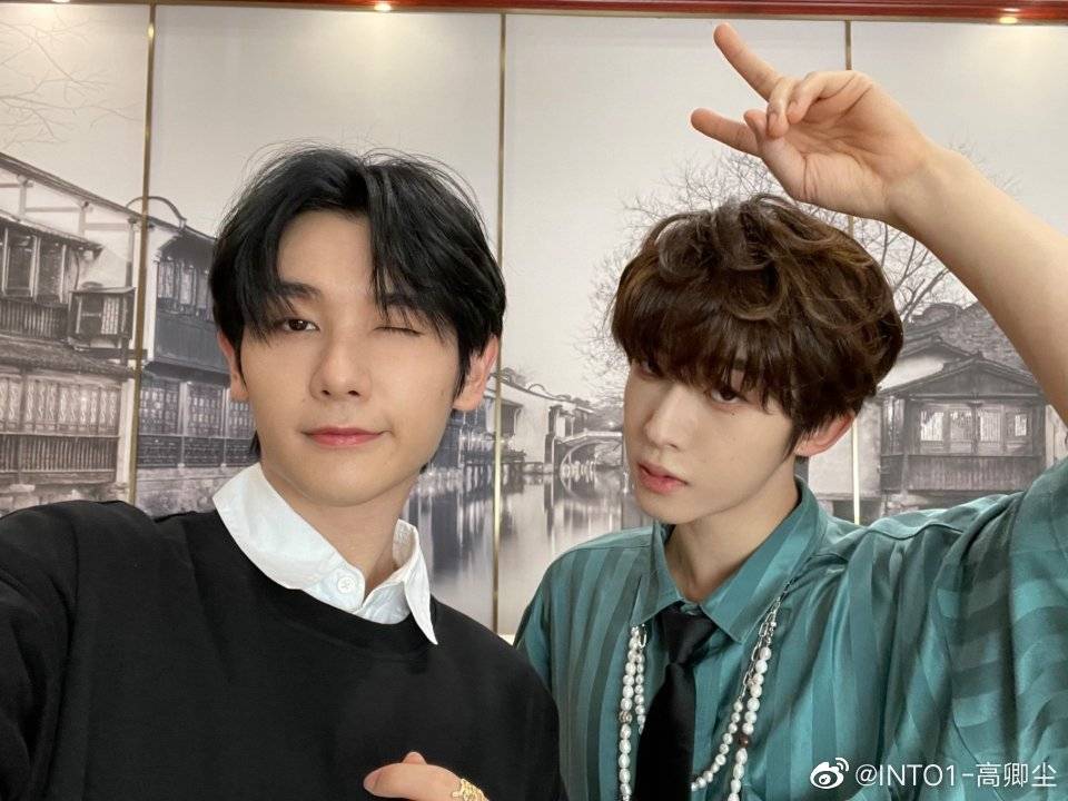 INTO1 archive on Twitter: "nine weibo update w/ liuyu [ #高卿尘 #Nine #INTO1]…