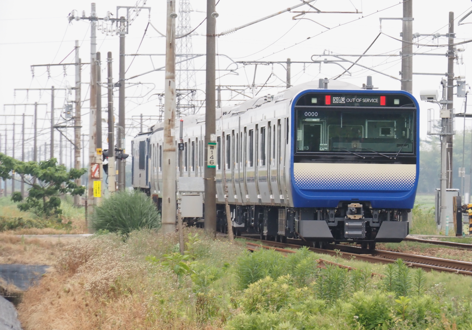 クロテツ007 on Twitter: "6／14（月）、上り配給列車。EF64-1032牽引、E235系 横 ｸﾗ J-13編成・4両。 J-TREC新津出場、新製。 信越本線・帯織～見附 ...