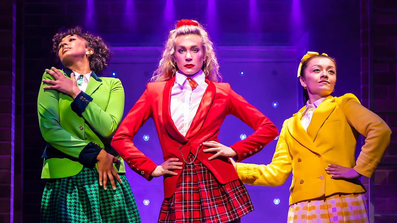 Vivienne Clore on Twitter: "TONIGHT @HeathersMusical has its #PressNight 🎭 ⭐️ @christinabenn as ...