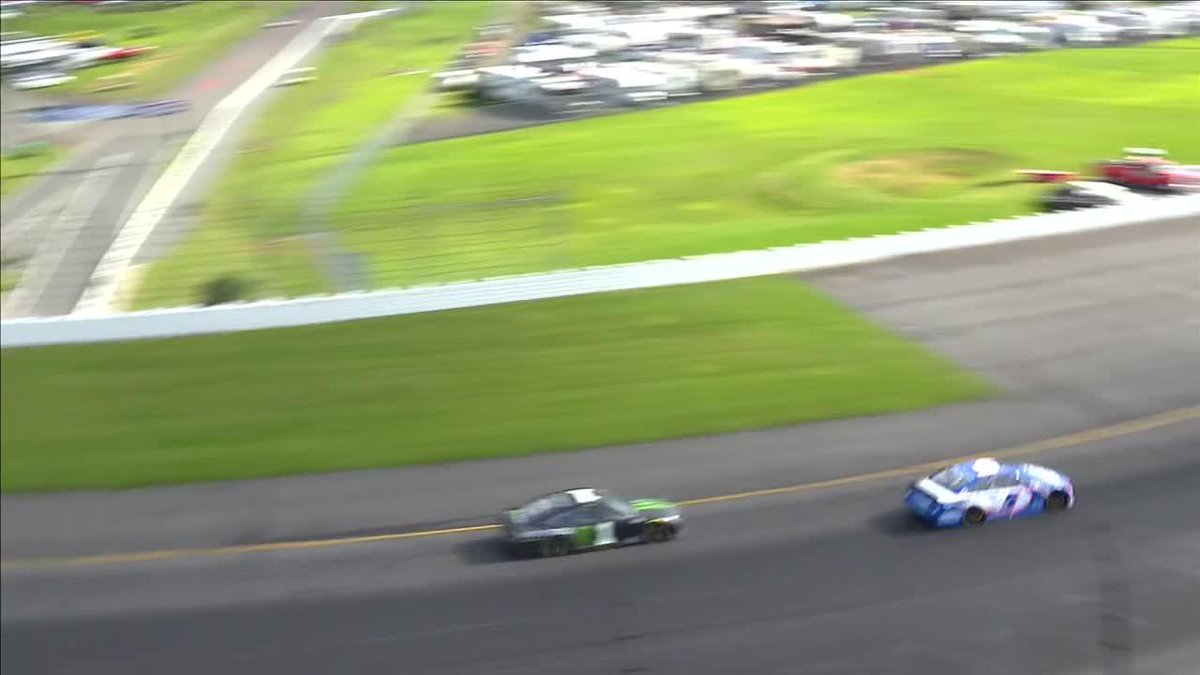 Side drafting, crossovers ... all of the tricks in the book on display ...