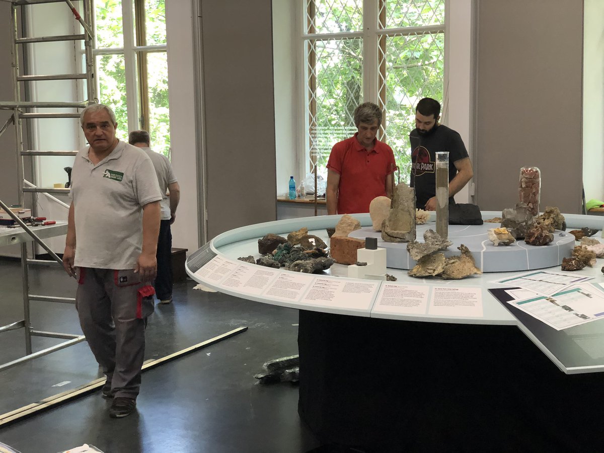 Razvan Caracas' Lab – Computational mineral physics