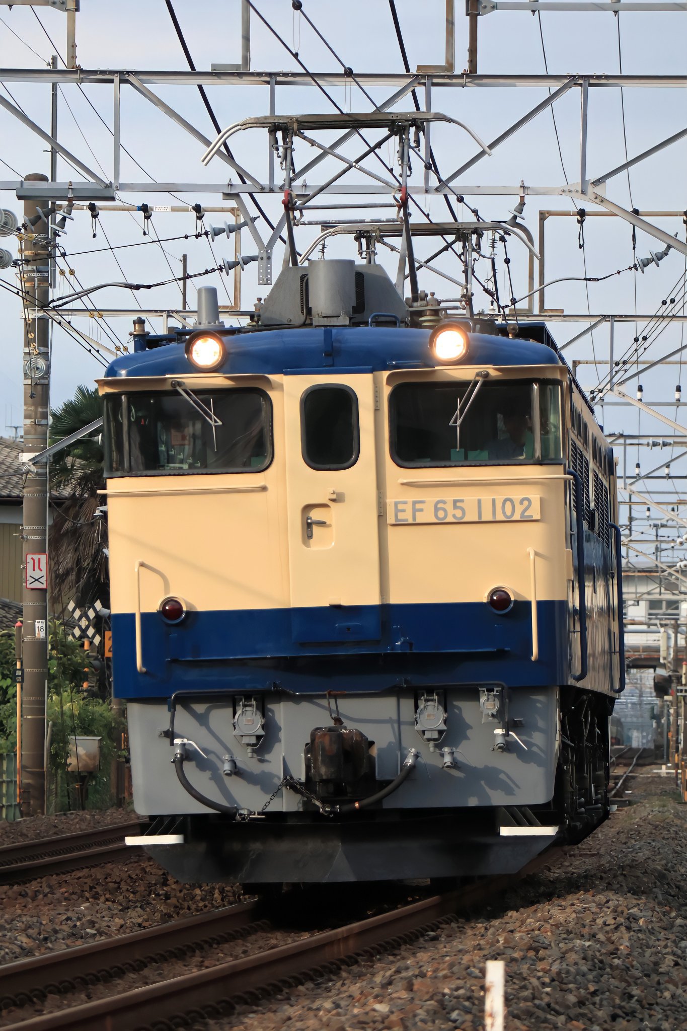 ボロホキ (@JNR_EF65_1101) / Twitter