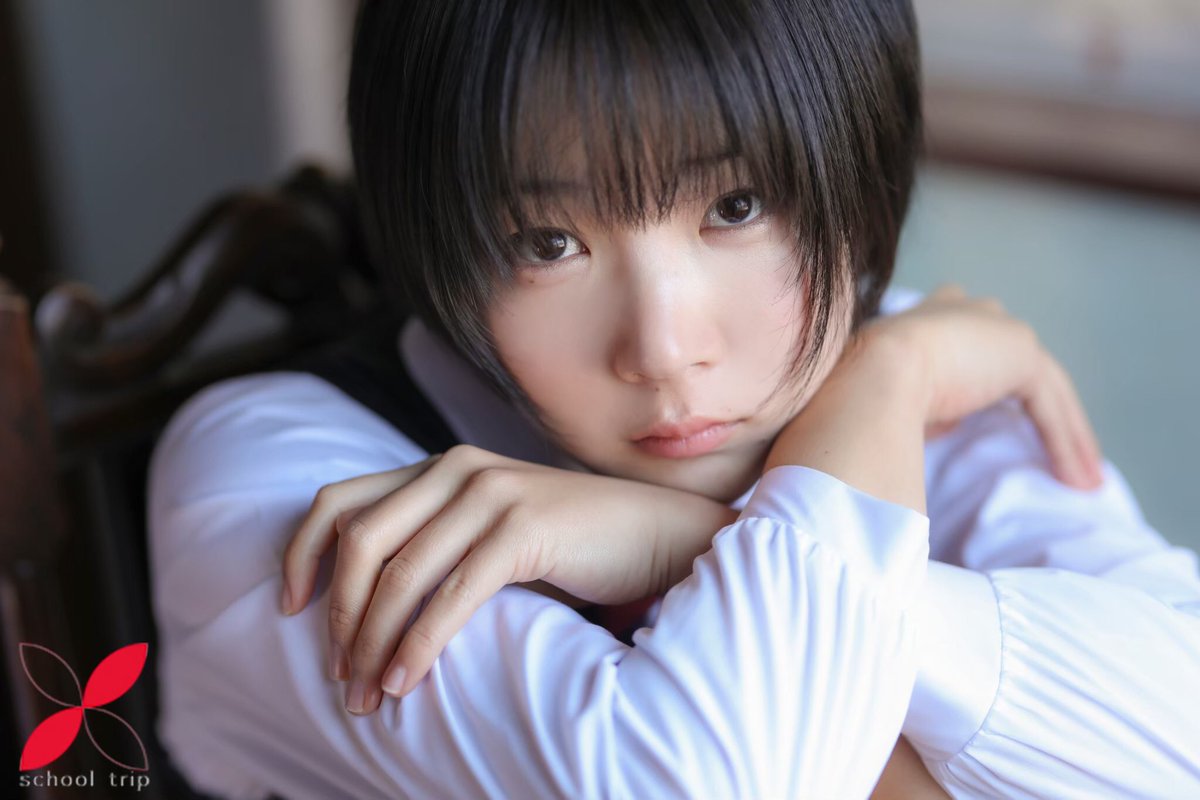 デジタル写真集[school trip] Twitterでは写真集未掲載カットをアップしています！ #RT大歓迎 モデル：#真綾 衣装：#制服 #ジャンパースカート その他 #セーラー服 ...