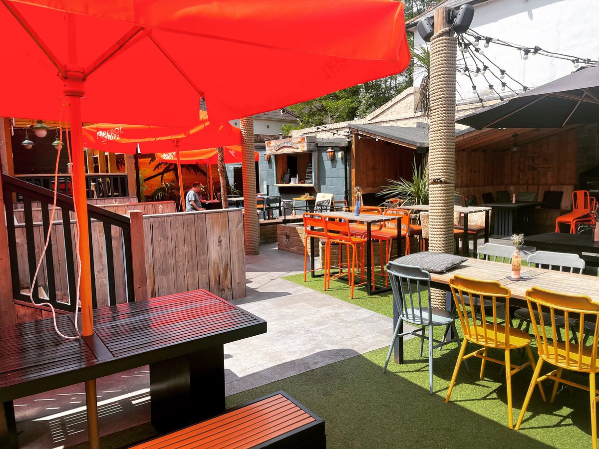 The Victoria Pub | British Food & Ales in Surbiton, Kingston