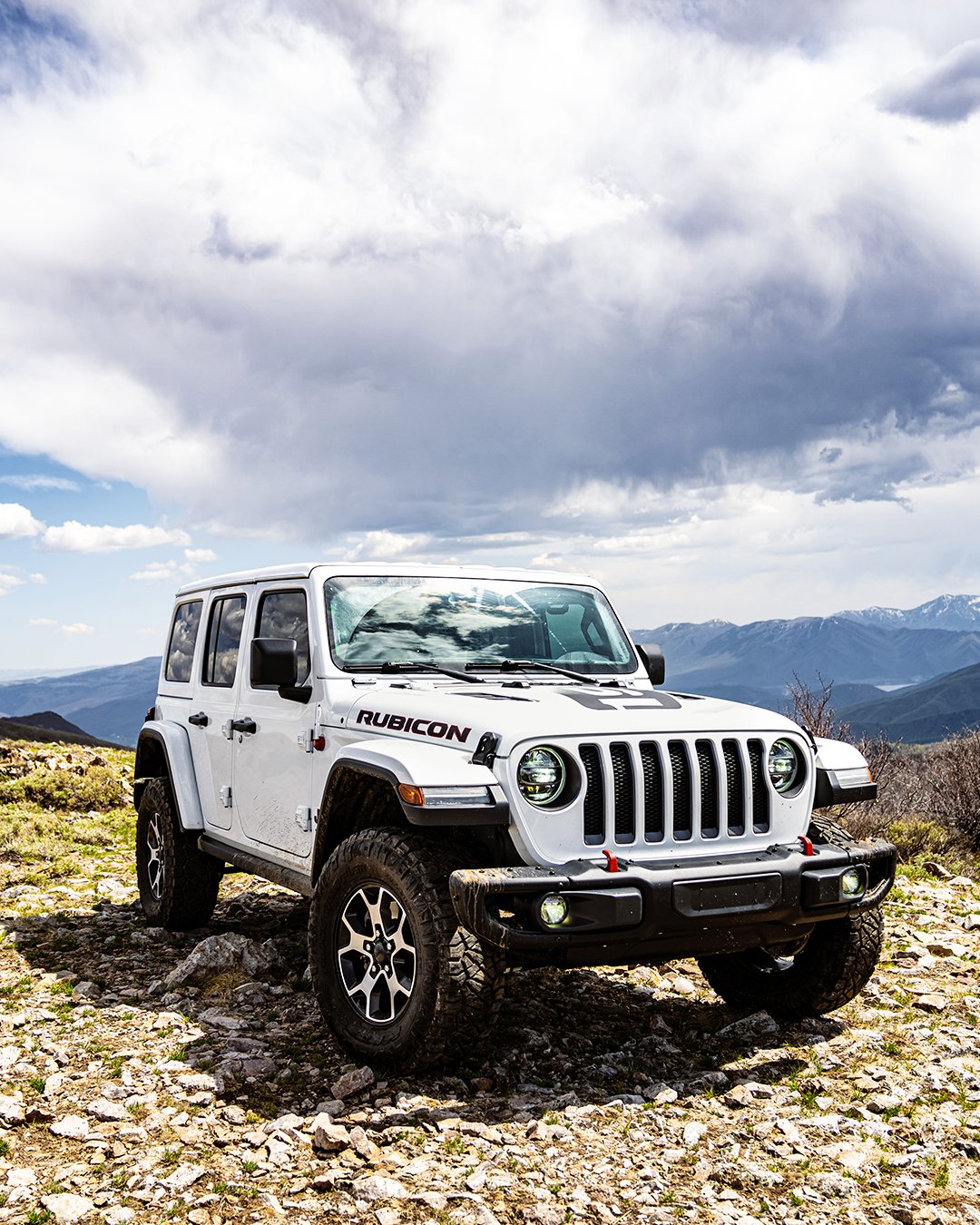 White Jeep Wrangler Wallpaper
