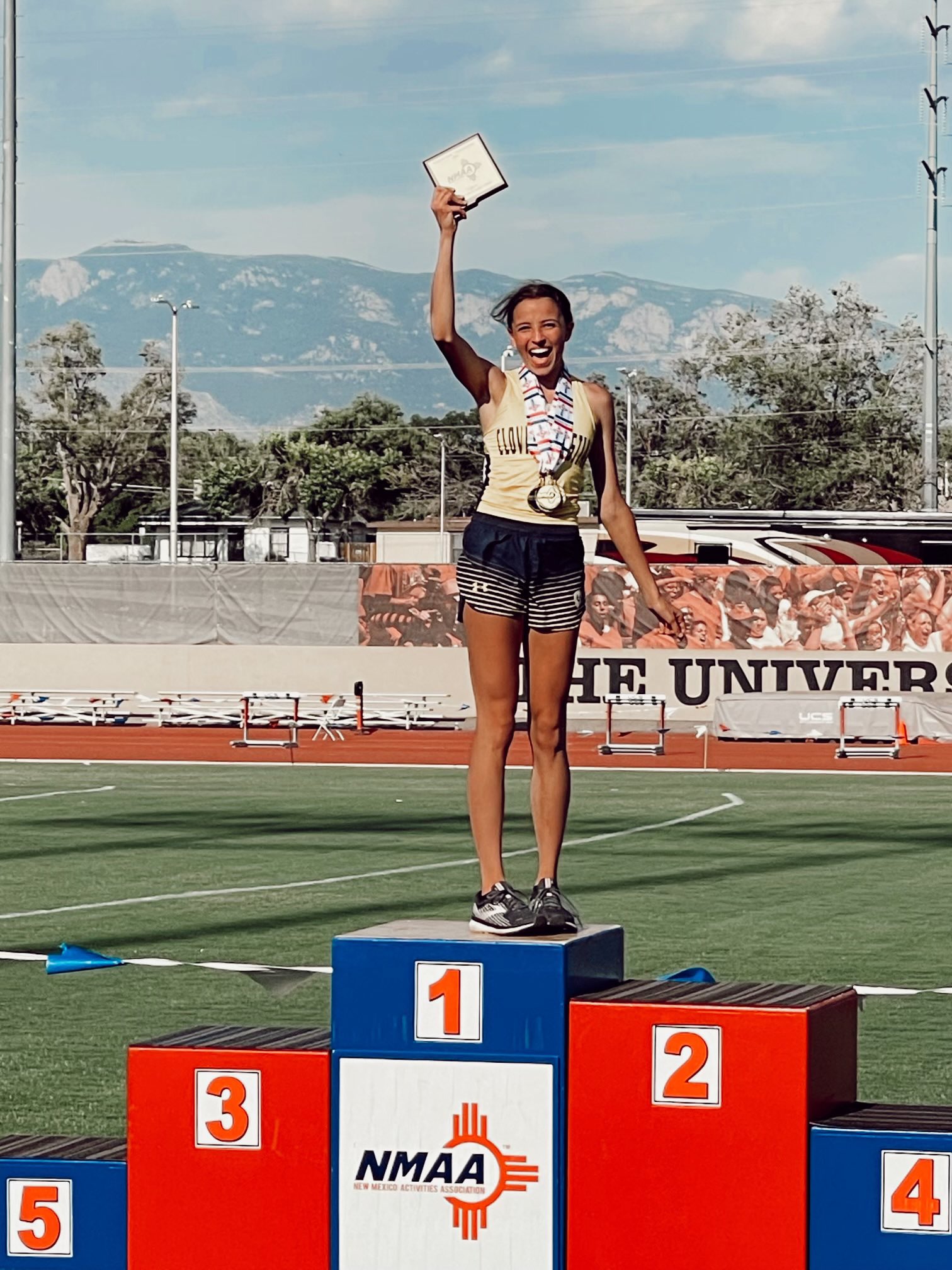 Sofia DeGroot on Twitter: "My sophomore track season is in the books! All glory to God! ️ ️ ...