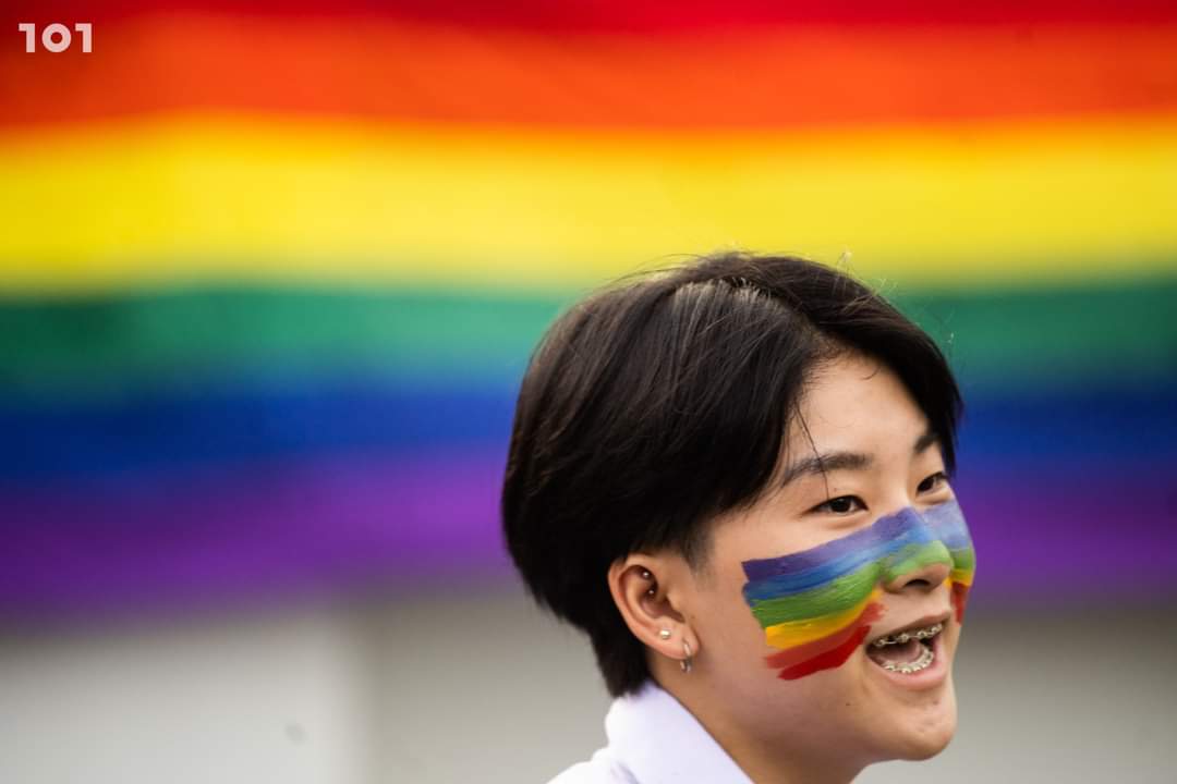 the101.world on Twitter: ":: สาดสีรุ้งให้กระทรวงศึกษาฯ :: 18 มิถุนายน 2564 กลุ่ม #นักเรียนเลว ...