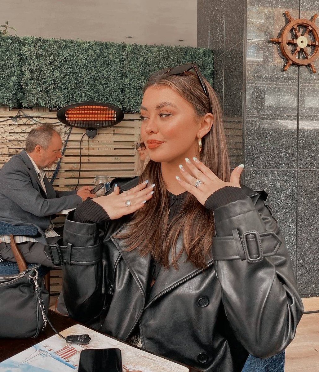 𝗡𝗬𝗟𝗔. (@imacvtie) | Twitter