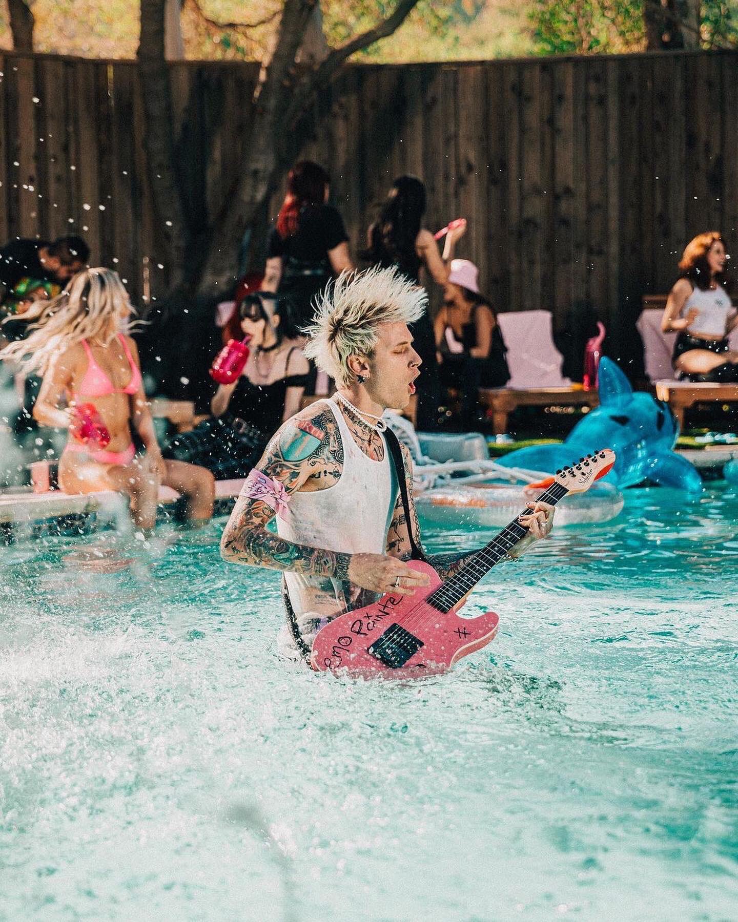 Emos With Machine Guns