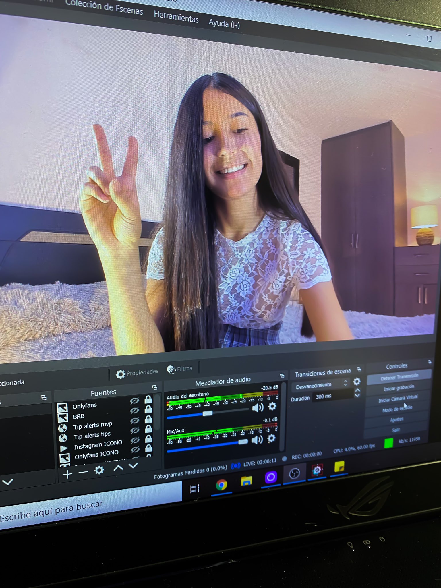 TW Pornstars - 1 pic. EMILY ORTIZ. Twitter. Thanks to everyone who was at my live show today! I ...