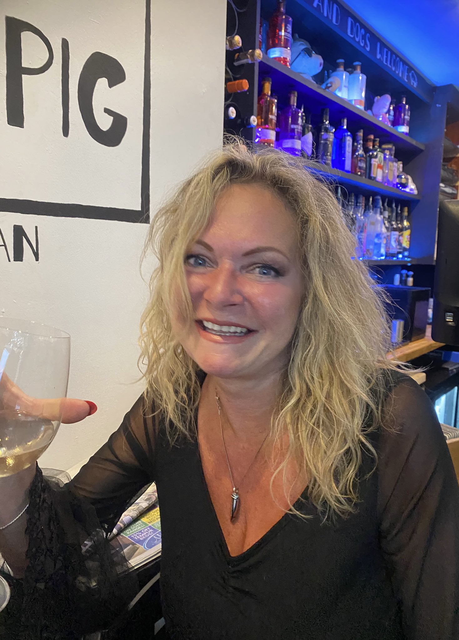 Tw Pornstars Debee Ashby Twitter Having A Well Deserved Beer X