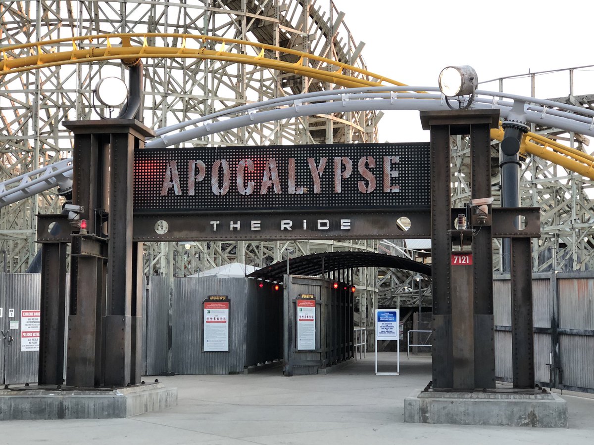 Six Flags Magic Mountain Apocalypse
