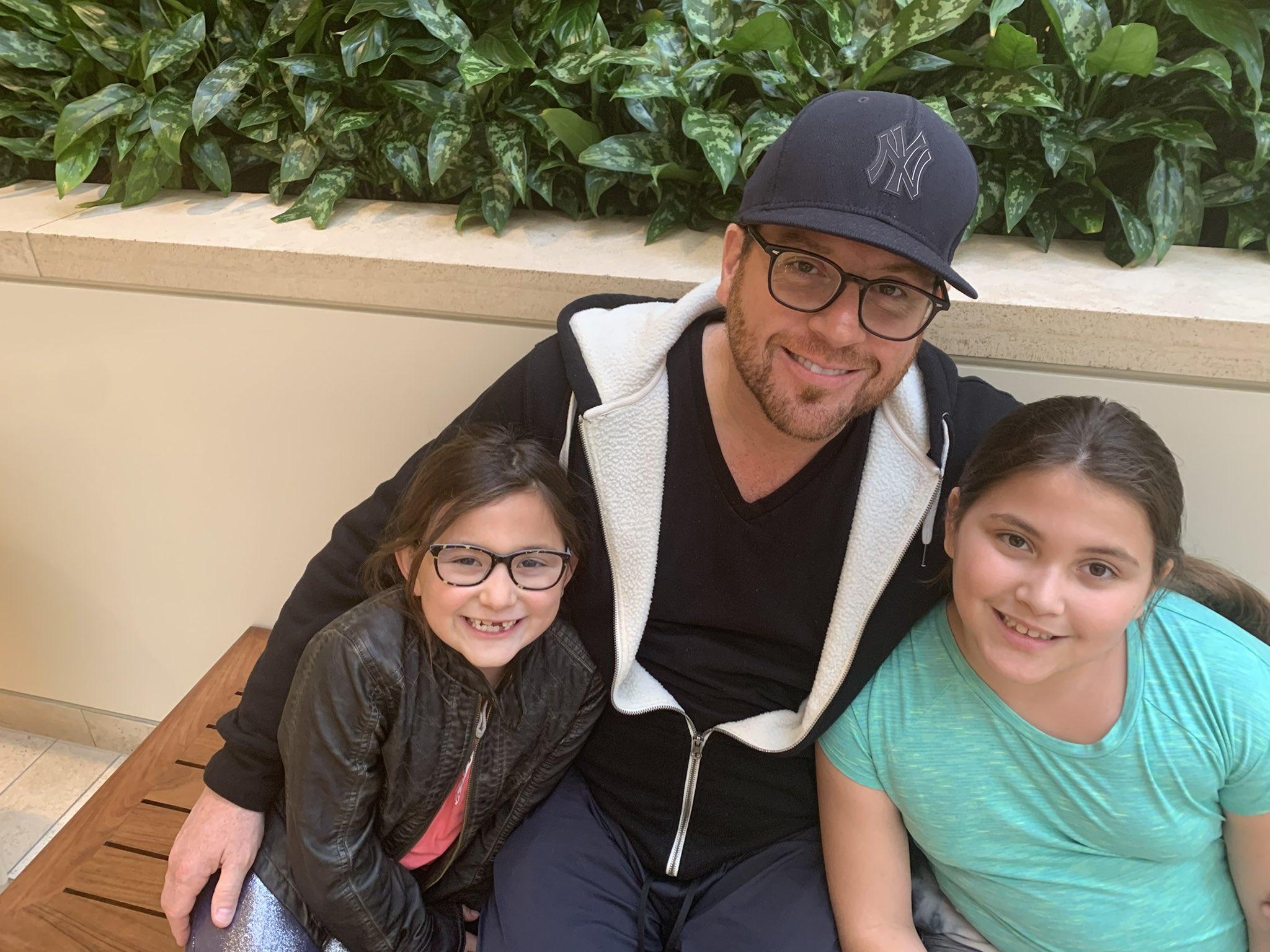 Scott Conant Wife And Daughter