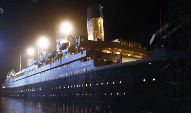 Titanic Movie Ship Set