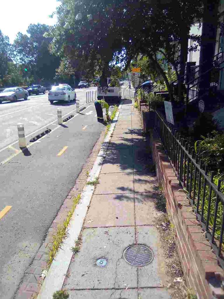 Tweet @DCDPW for bike lane sweeping/cleaning. : r/bikedc