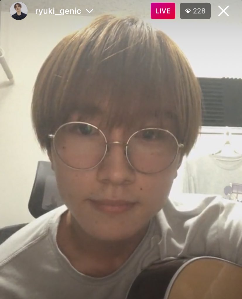 kiki🕺👩🏼‍🎓💐 on Twitter: "テンくん・シュントくんが2年ほど前に挑戦していたa-genicプロジェクトから生まれたグループ #GENIC のメンバー #小池竜暉 くん ...