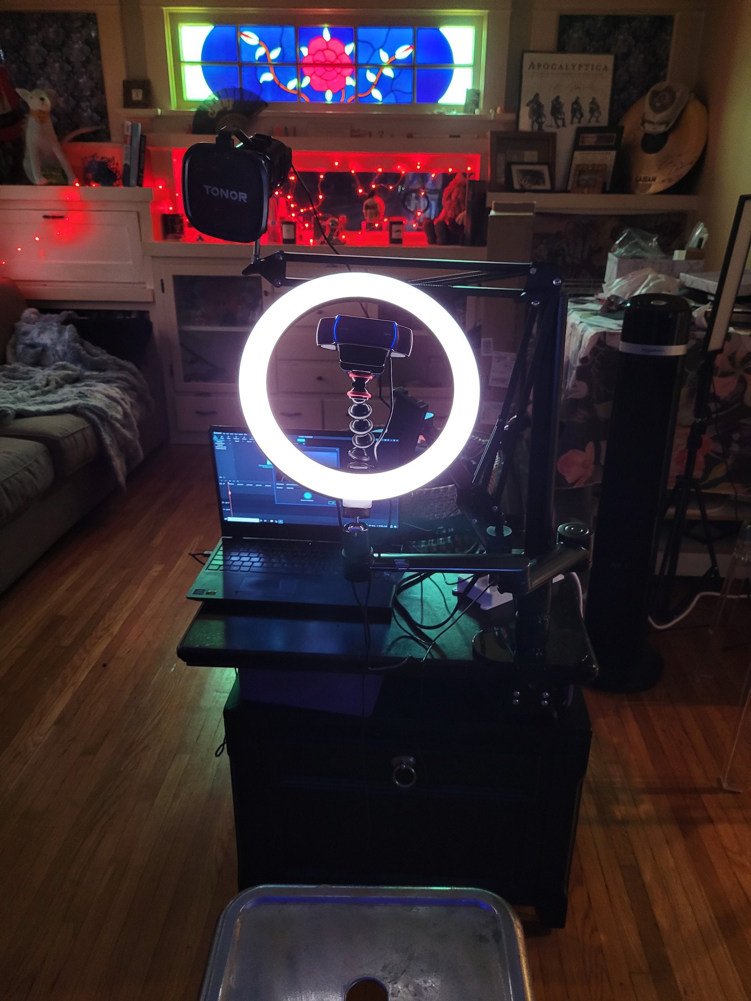 TW Pornstars - 𝐵𝑒𝒶𝐿𝒾𝓁𝒾𝓉𝒽. Twitter. I'm channeling my inner Macgyver ...