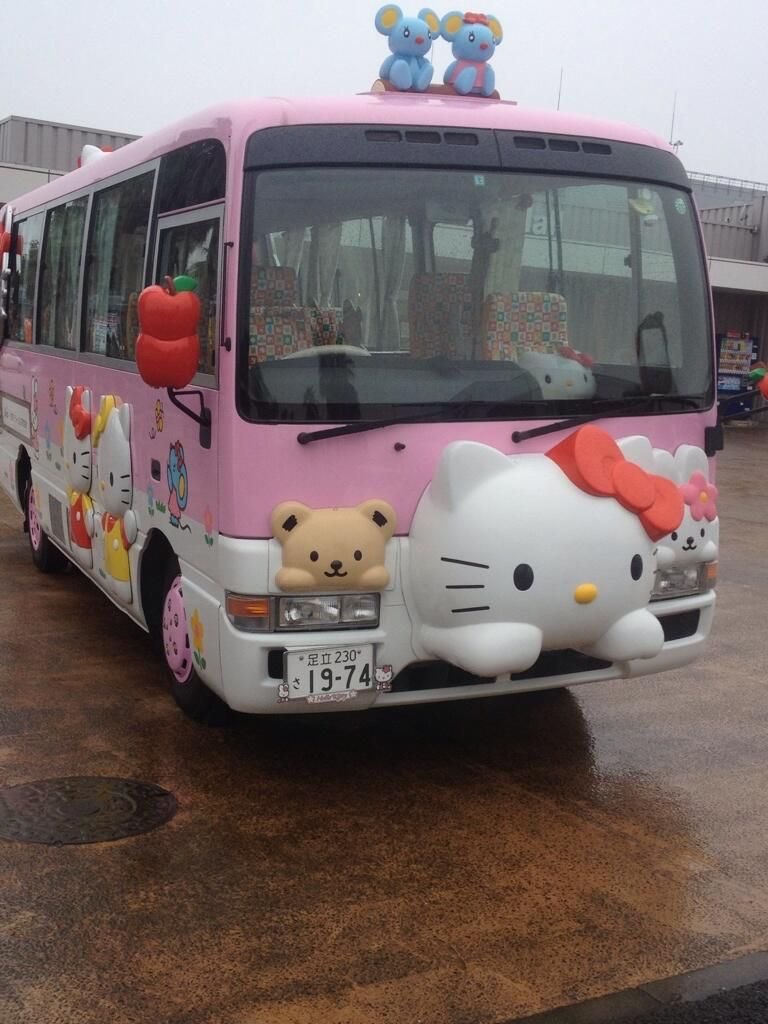 Hello Kitty School Bus