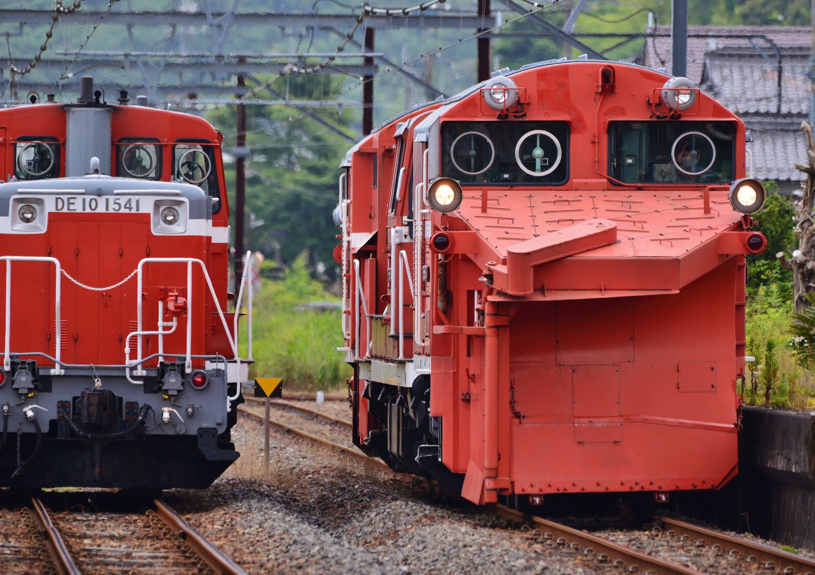 オレンジバーミリオン on Twitter: "単9938の名裏役を買ったDE10-1541。 若狭高浜の盛況ぶりを見てラッセル追っかけを切り上げてDE10単を撮るという https://t ...